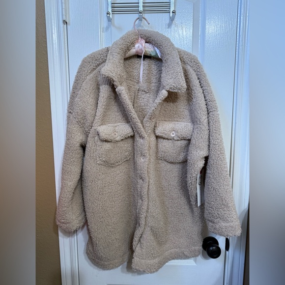 Dictionary | Jackets & Coats | Nwt Dictionary L Pp29 Plush Beige Sherpa ...